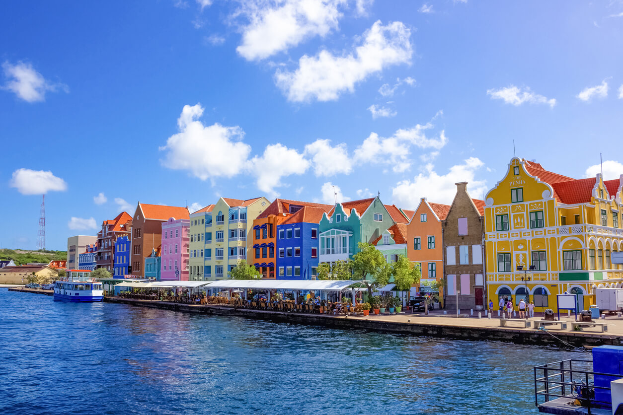 Zeetemperatuur In Curaçao: Vandaag En Voorspellingen | Waar-Je-Zwemmen.nl